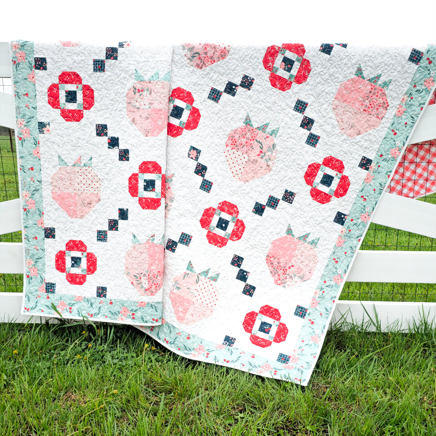 Berry Market Quilt PDF Pattern – Flamingo Toes