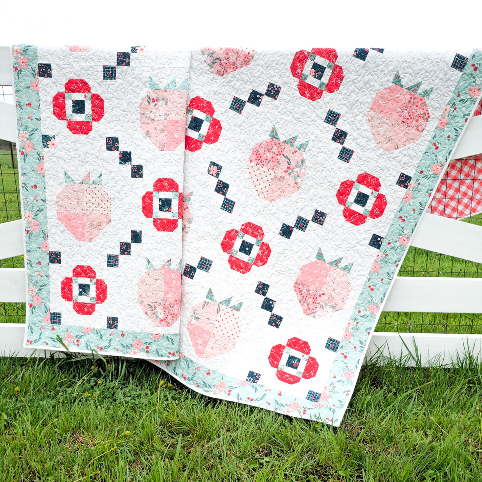 Berry Market Quilt PDF Pattern – Flamingo Toes