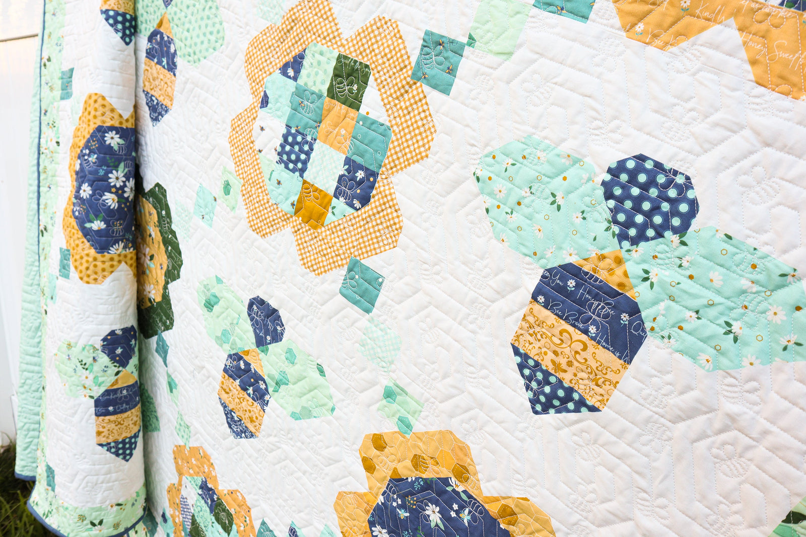Daisy a Day Quilt PDF Pattern – Flamingo Toes