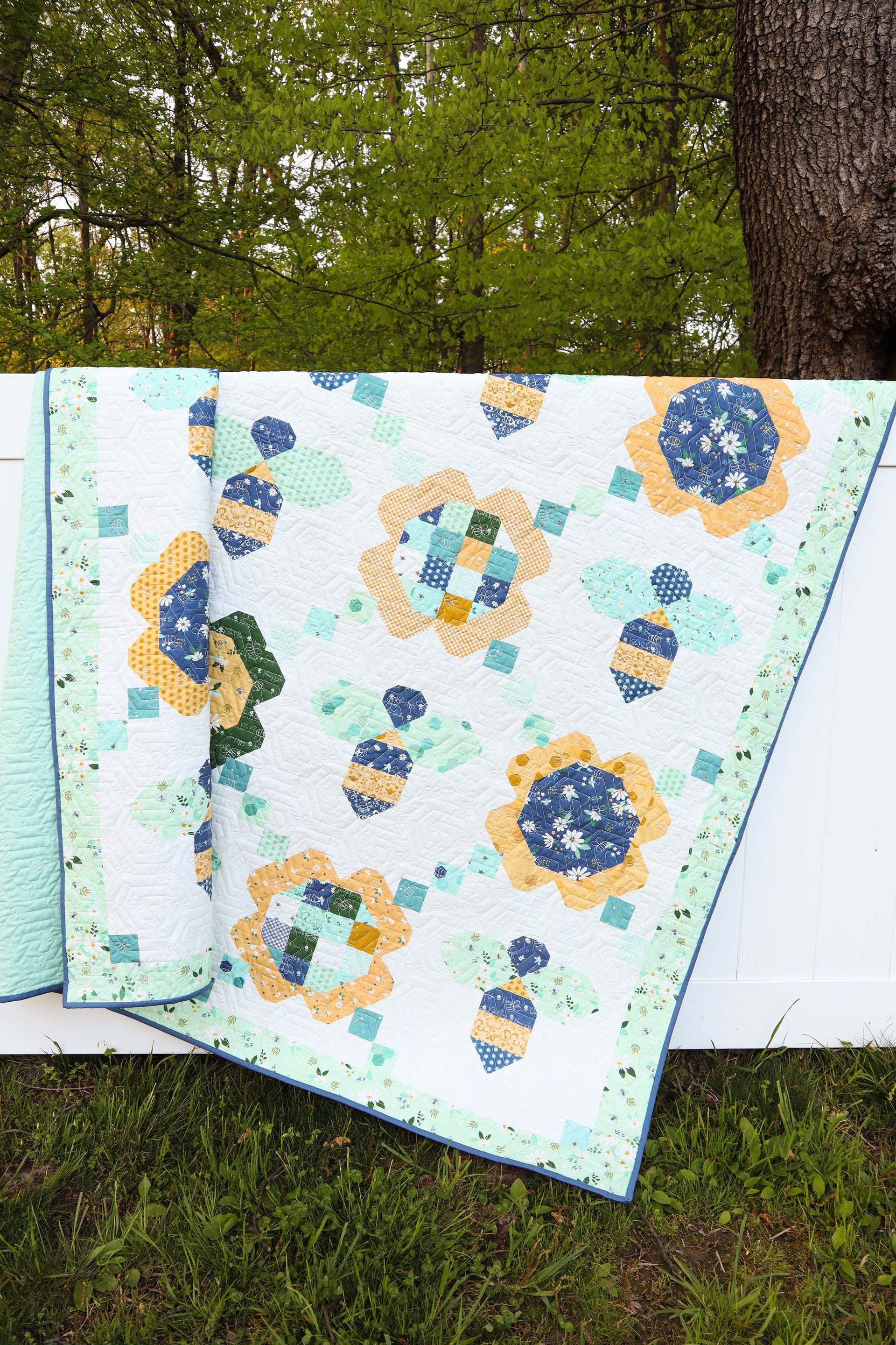 Daisy a Day Quilt PDF Pattern – Flamingo Toes