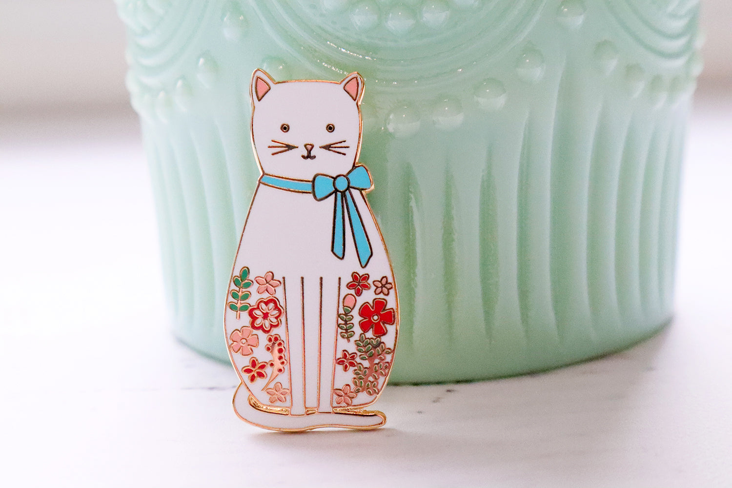 White Floral Cat Enamel Pin – Flamingo Toes