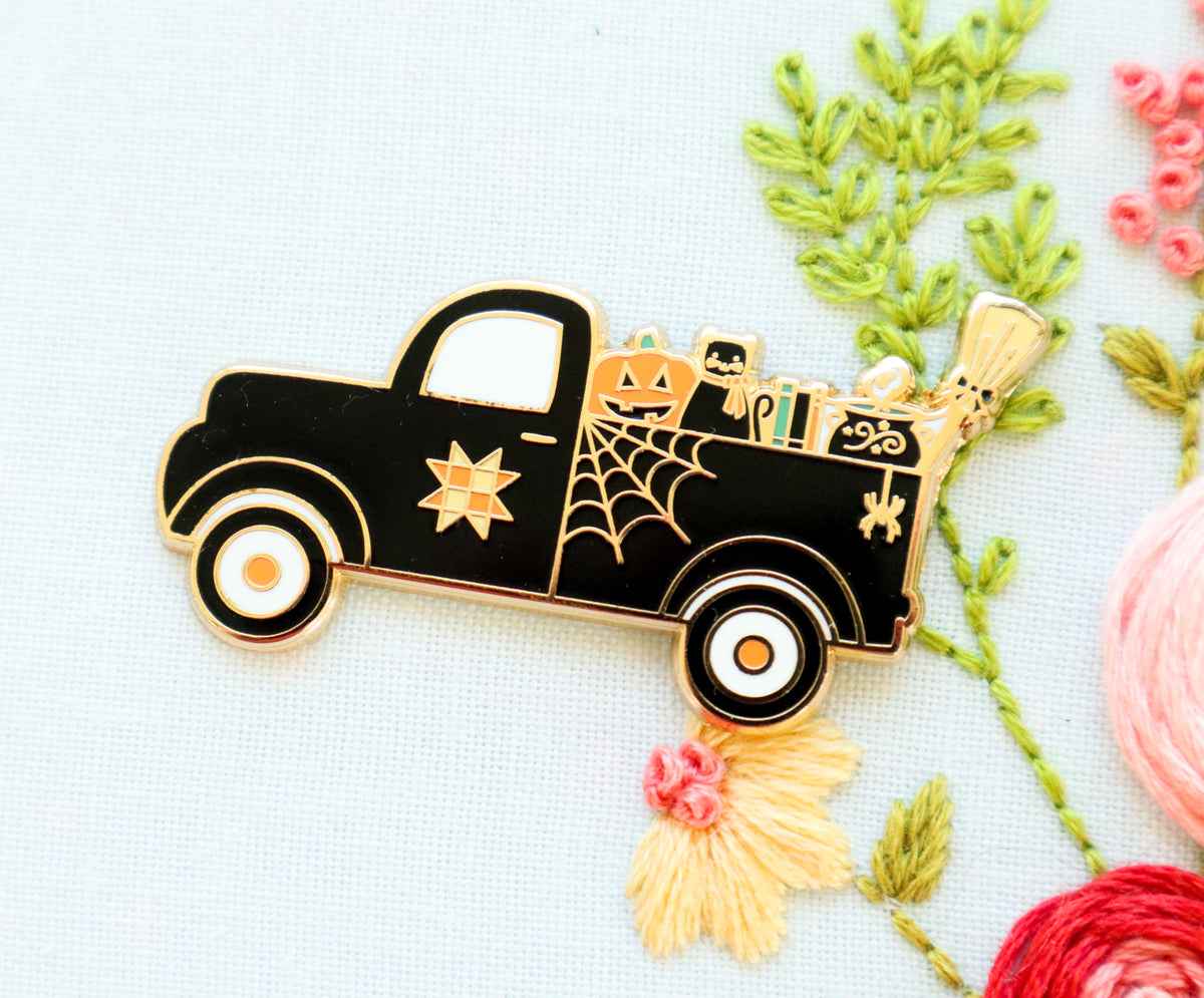Halloween Truck Magnetic Needle Minder – Flamingo Toes